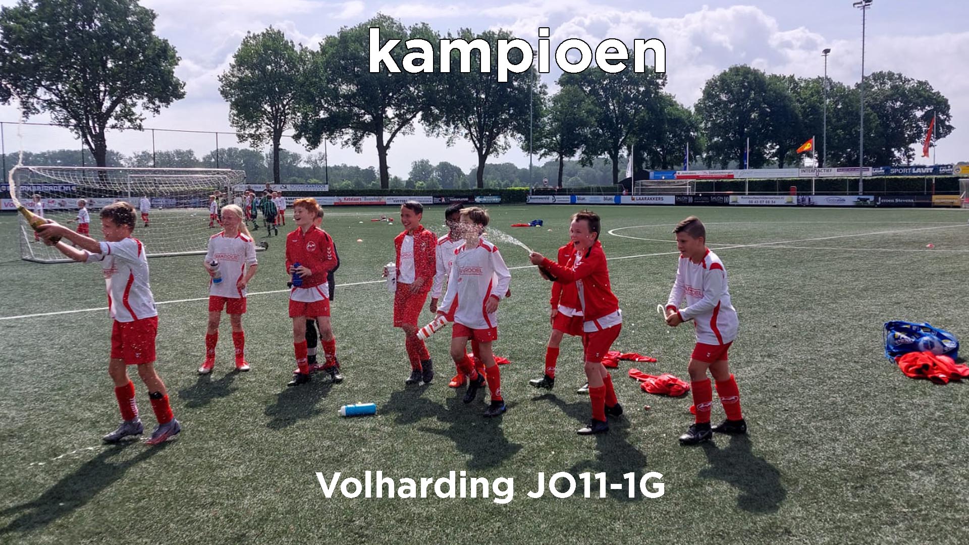 Kampioenschappen JO11-2 en JO11-1G | RKVV Volharding